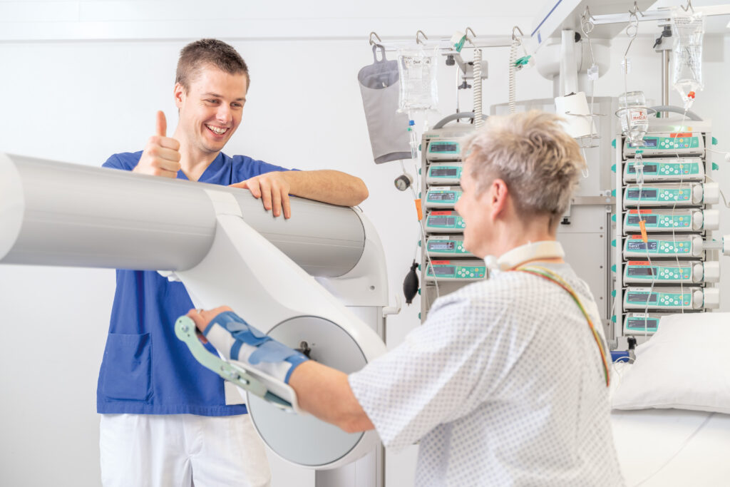 Intensive & Accute Care Mobilisation | THERA-Trainer