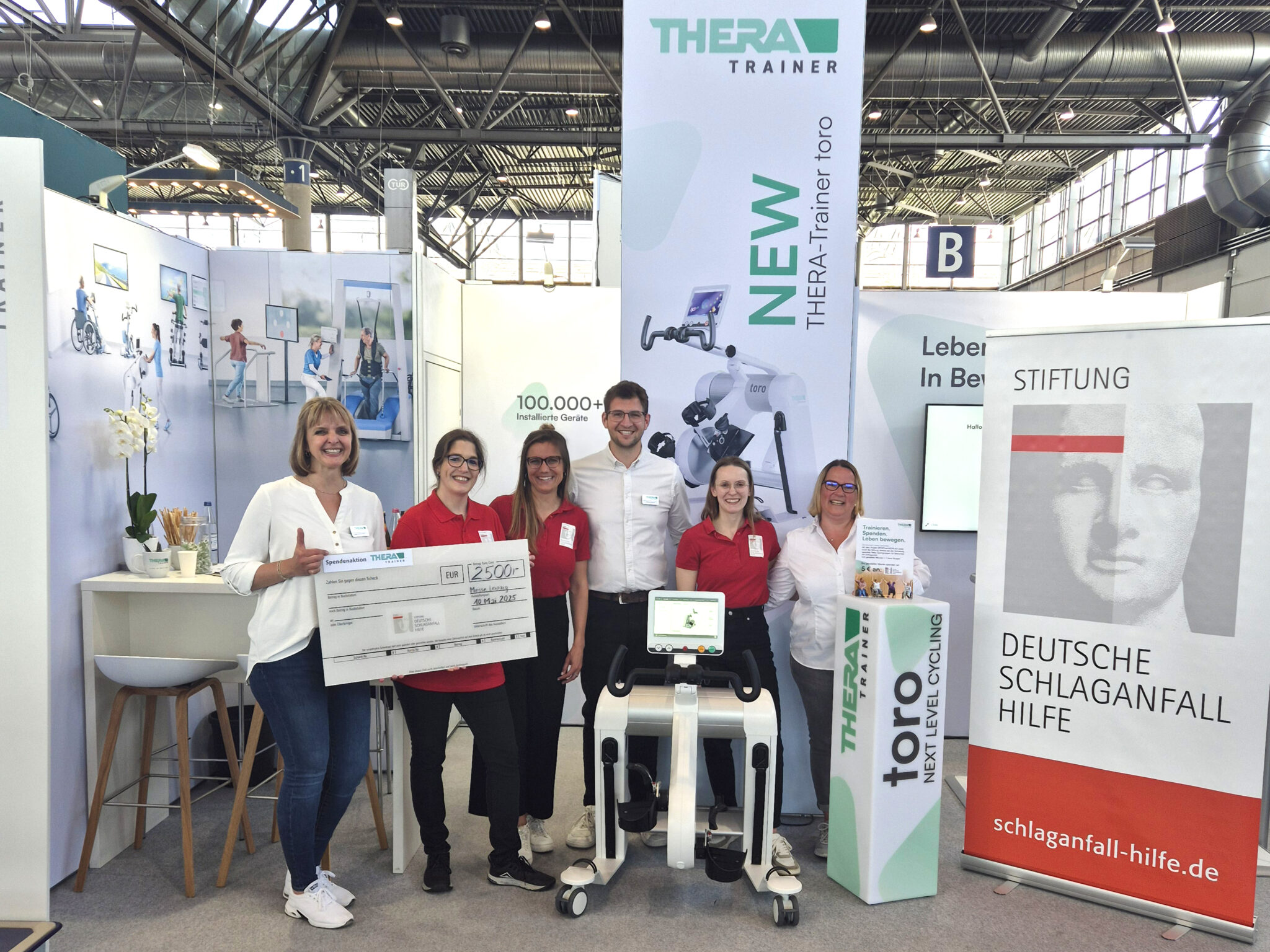 Promoting well-being through movement: THERA-Trainer donates €2,500 at ...